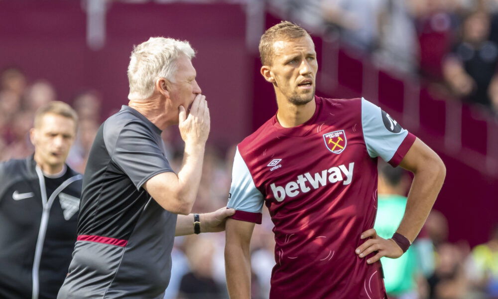 Everton have huge advantage in race for Leeds United target - West Ham ...