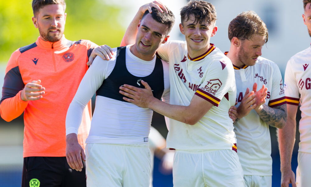 Chelsea owners make 'huge' bid to beat Leeds United to big signing ...