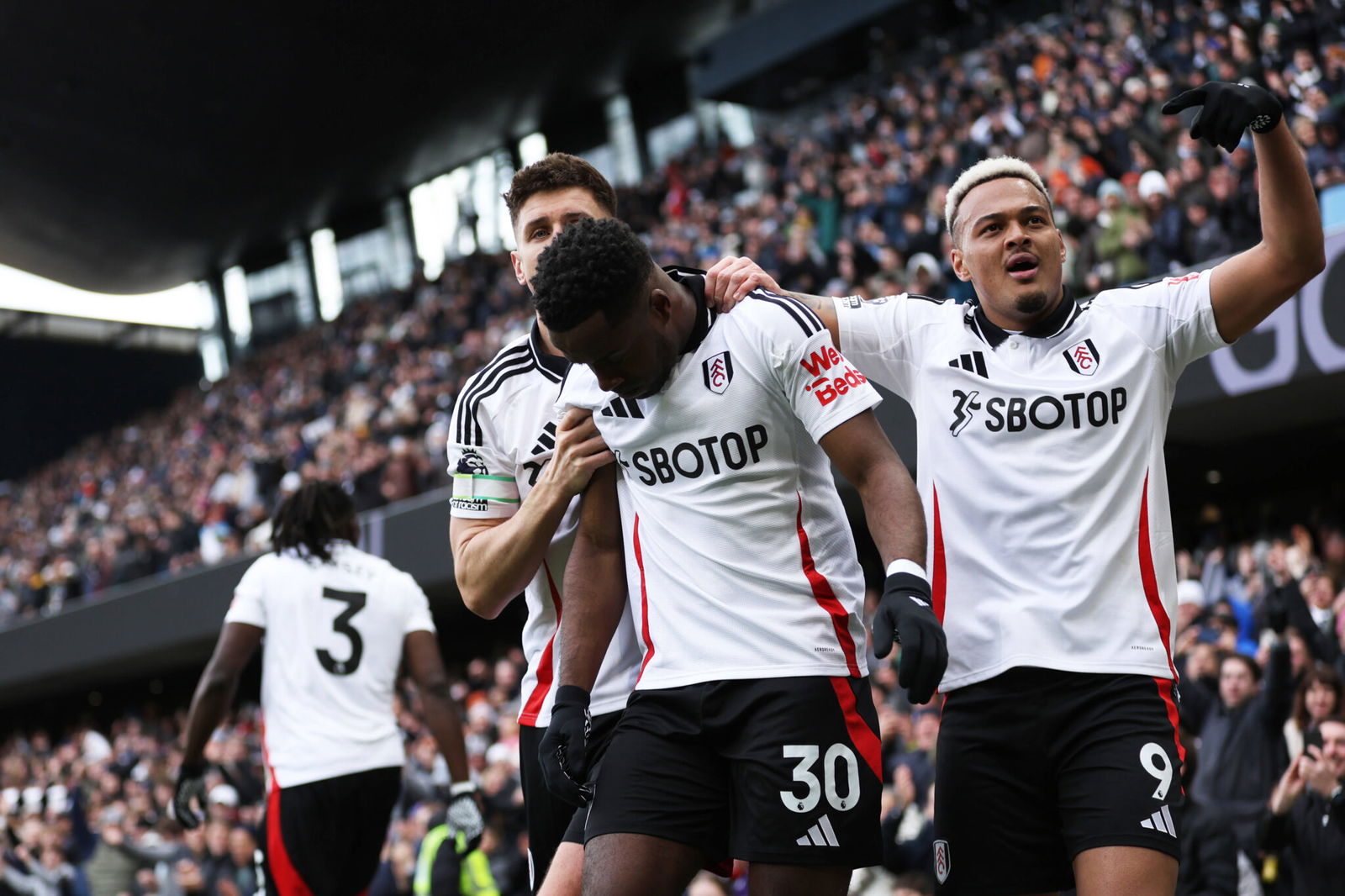 Premier League club reveal £50M price tag for Leeds United target ...