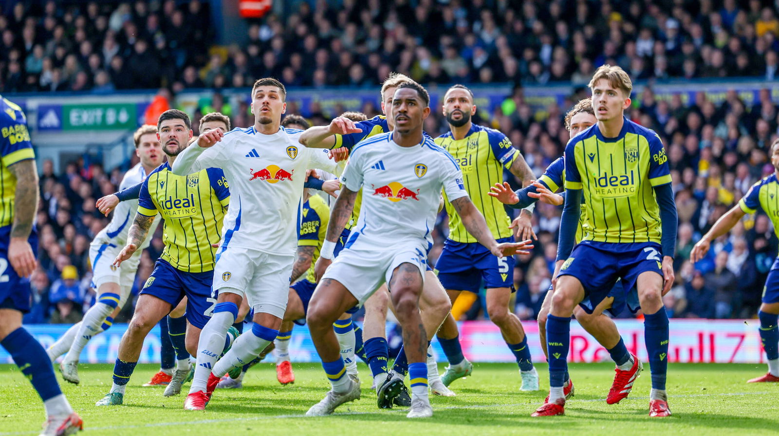 Player takes 'swing' at Leeds United ownership over contact situation ...