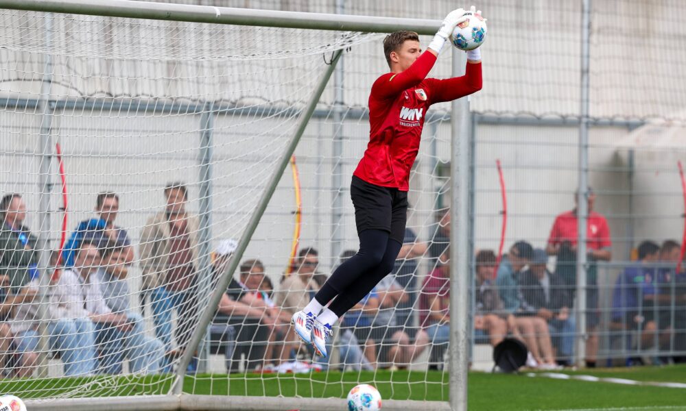 Leeds United prepare swoop for £8m Bundesliga goalkeeper – Huge upgrade ...