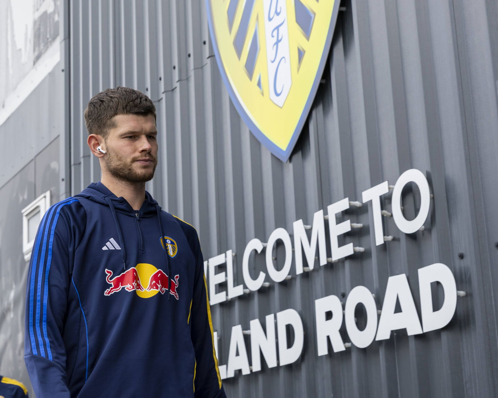 Leeds United star dropped from squad amidst transfer rumours - The ...