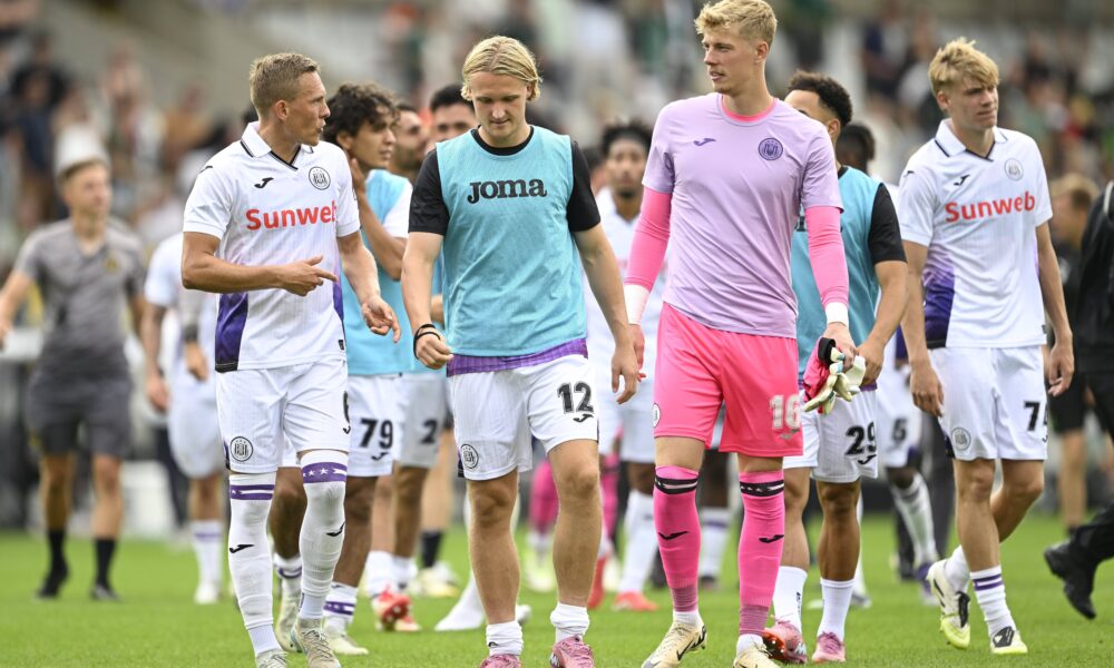 Green light given as Leeds United could move for 24-goal striker - The ...