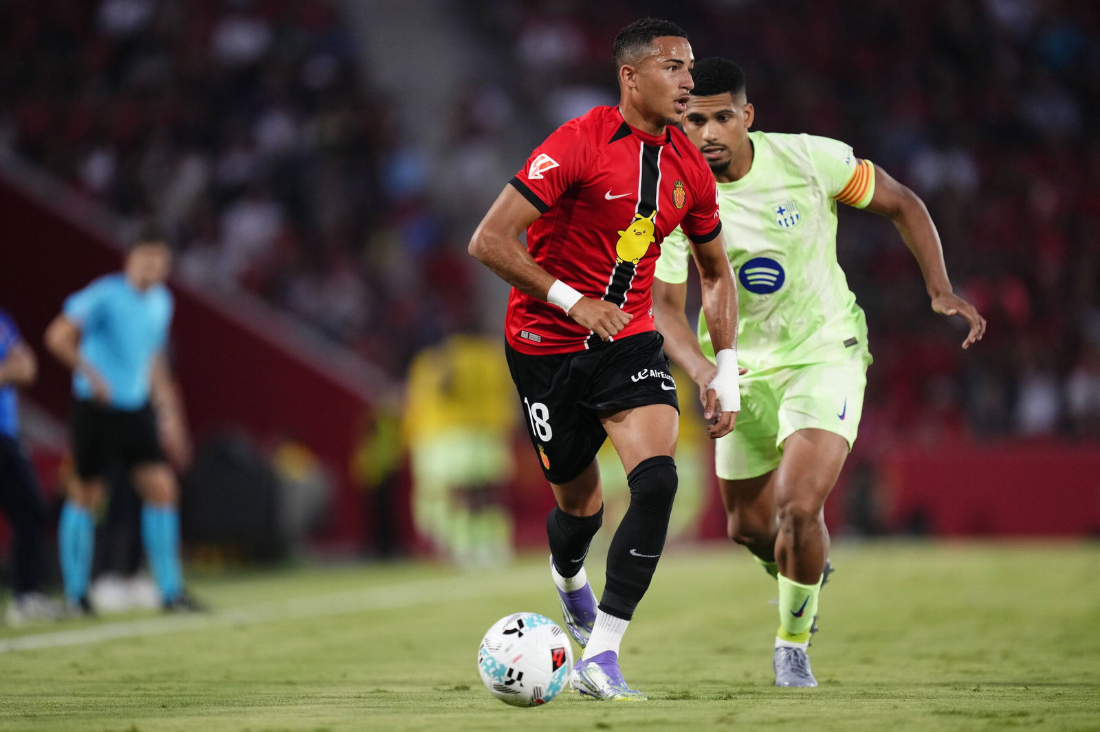 Mateo Joseph’s Leeds United exit turns sour as Mallorca dressing room chaos erupts - The Leeds Press