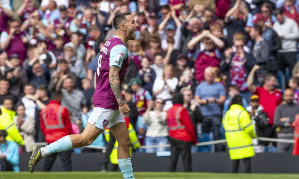 Leeds United insider reveals club's stance on Josh Brownhill transfer ...